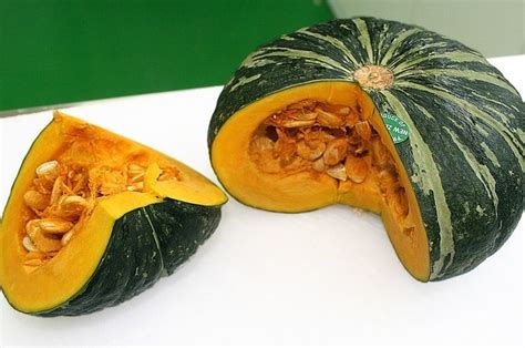 Sejak Muda Rajin Kunyah Labu Kuning Rebus Nenek Ini Bikin Takjub Orang Sekampung Saat Lihat