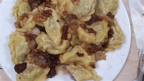 Вареники с мясом и шкварками - Едим со вкусом! - YouTube