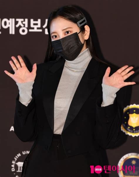 TEN 포토 태하 오늘도 이쁨 텐아시아