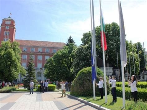 Общински съвет Плевен се събира за тържествено заседание на празничния 15 май Вестник