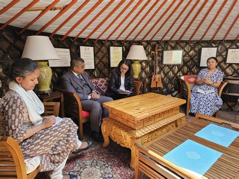 МОНГОЛ УЛСААС БҮГД НАЙРАМДАХ ФРАНЦ УЛСАД СУУГАА ЭЛЧИН САЙДЫН ЯАМ Ambassade De Mongolie En France