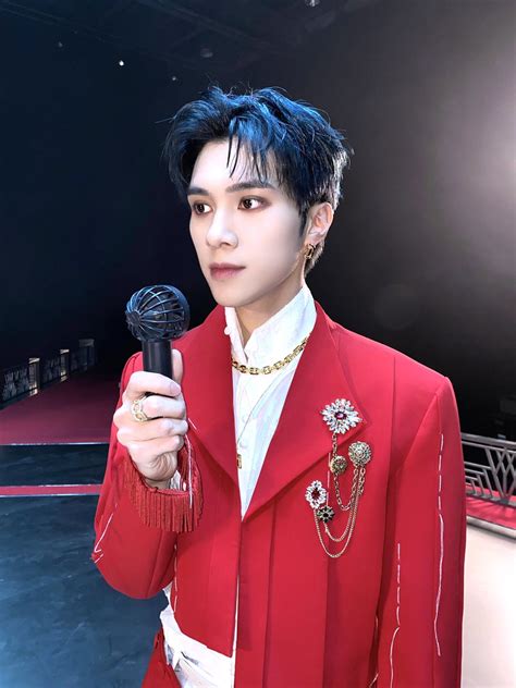 Wayv On Twitter Hendery Wayv Phantom Wayv Phantom