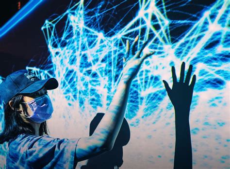 Digiwave數位科技藝術展《啟動全民任務：未來 Dw》5大亮點一次看！高科技打造的科幻解謎遊戲，互動式場域因你而改變 Vogue Taiwan