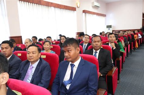 រដ្ឋមន្ត្រី វង សូត៖ មុខតំណែងថ្នាក់ដឹកនាំរបស់ក្រសួងសង្គមកិច្ច