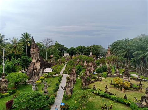 ເສດຖະກິດ ສັງຄົມ