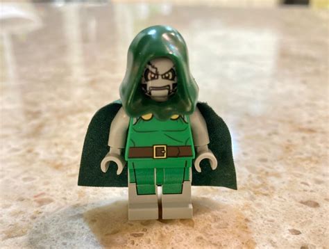 Genuine Lego Minifigure Dr Doom With Cape From Spider Man 4609463414