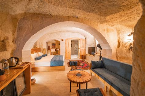 Kapadokya Balon Manzaralı Jakuzili Oda Balayı And Tatil Paketi