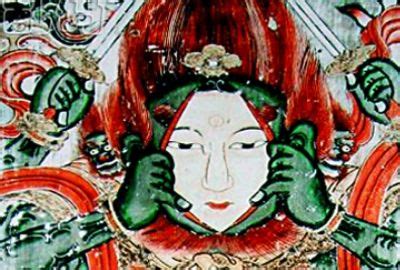 山西神秘古寺供奉罕见撕脸菩萨 狰狞画皮下竟露出诡异微笑！