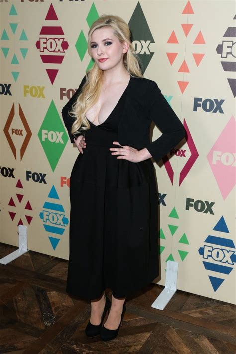 Abigail Breslin Cleavage Photos Pinayflixx Mega Leaks
