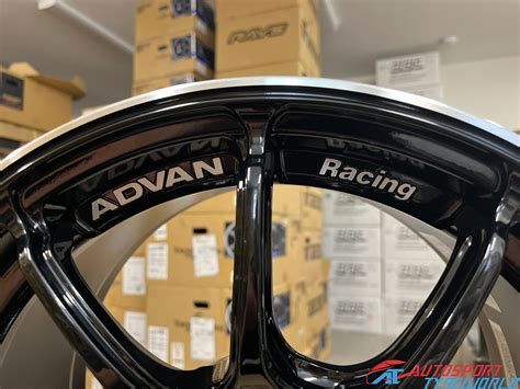Advan Racing Rzii Racing Gloss Black And Ring Gbr 15 Inch