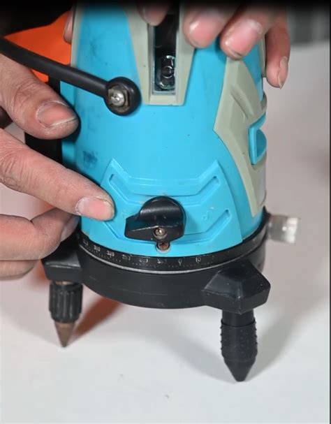 匠多多师傅讲解激光水平仪使用方法，你还不会用吗？ 知乎