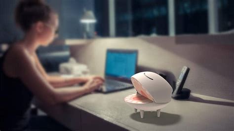 Reverse Alarm Clock Yawns To Remind You To Sleep On Time