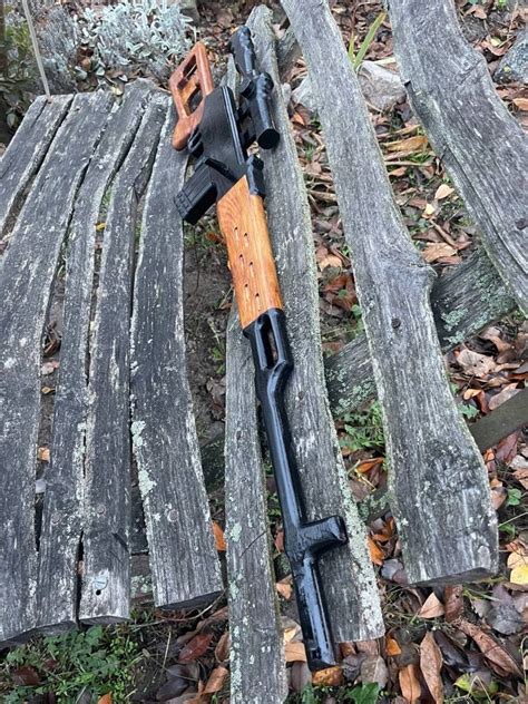 СВД Деревʼяний макет снайперської гвинтівки Драгунова 1 249 грн Інша іграшкова зброя