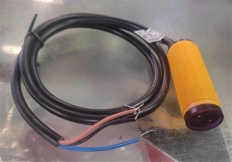 E18d80nk Infrared Proximity Sensor 2 Mm At 130 Piece In New Delhi ID 2852872355955
