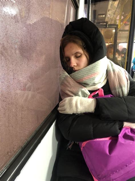 спящая девушка Спящая девушка