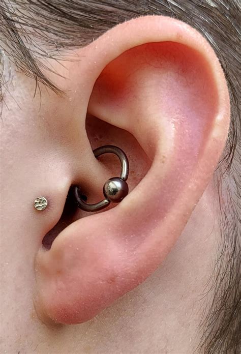 Daith Piercing Placement R Piercing