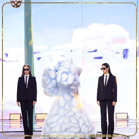 ცნობილი ადამიანები Added A New Photo ცნობილი ადამიანები