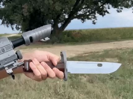 🧸 Bayonet Prop For The Laser Rifle・free Stl File For ・cults