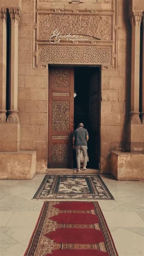 اللهم لا تبتليني بمن أحب