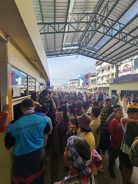 ထိုင်းနယ်စပ် မဲဆောက်မြို့သို့ နှစ်သစ်ကူး သွားရောက်လည်ပတ်သူများပြား၍ မြဝတီမြို့တွင် ညအိပ်စောင့