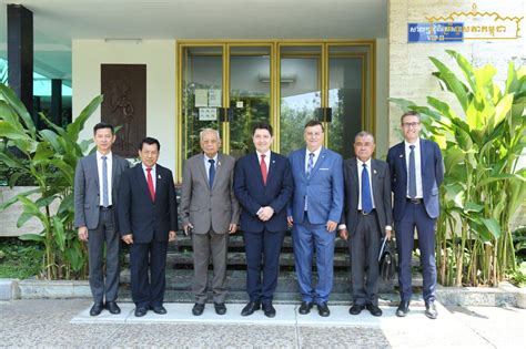 គេហទំព័រ ព្រឹទ្ធសភា នៃព្រះរាជាណាចក្រកម្ពុជា