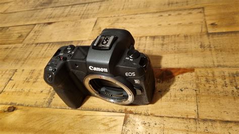 Canon Eos R Review Space