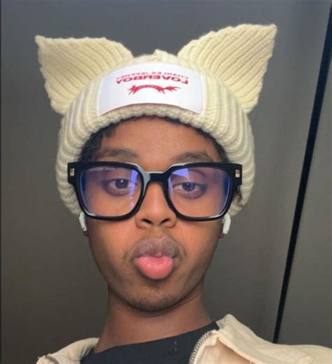 Pin By Suzanne Moeller On Yxls Salah Cute Rapper Aesthetic Cute