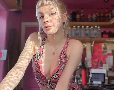 Bikini Baristas Win Lawsuit Over Unconstitutional Dress Code