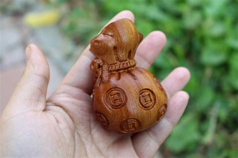 酸枝木手把件钱袋木雕白酸枝文玩工艺品把玩吊坠挂件钥匙扣挂链 阿里巴巴