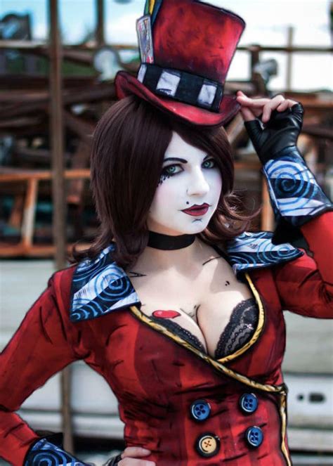 The Hottest Cosplayers Whose Costumes Make Them Look Even Hotter Top