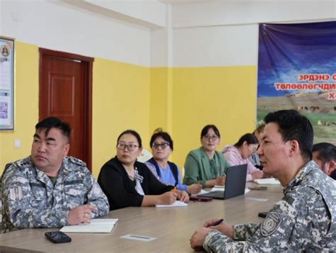 ОБЕГ Үүссэн нөхцөл байдалтай танилцаж 40 иргэнд иж бүрэн гэр олголоо Newmm Mn Мэдээллийн