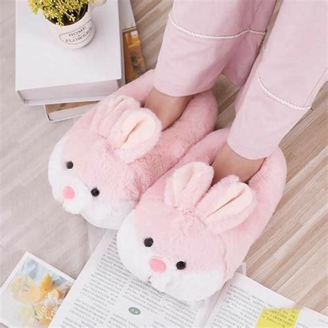 Pin By İmge💅🐣 On Ayakkabılar Fluffy Shoes Bunny Slippers Cute Slippers