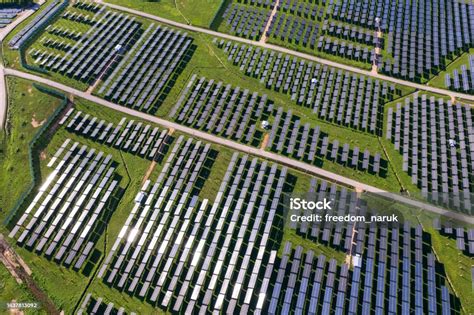태양 전지판 태양 광 발전 대체 전기 소스의 상단보기 조감도 0명에 대한 스톡 사진 및 기타 이미지 0명 건축 공중 뷰 Istock