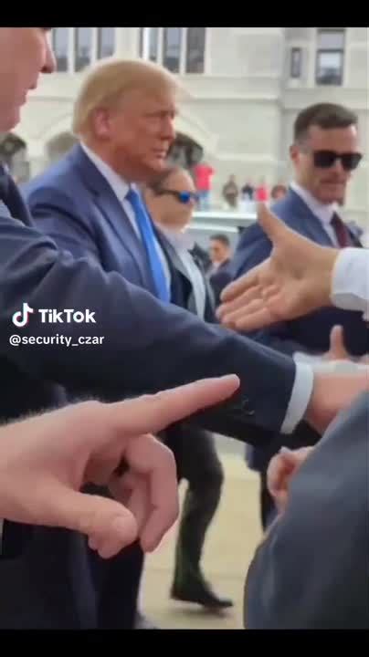 Hussein Nasser Eddin On Linkedin Closeprotection Politicians Conflictresolution Logistics