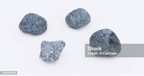 흰색 배경 3d 렌더링에 4개의 돌 3 명에 대한 스톡 사진 및 기타 이미지 3 명 4 명 건강관리와 의술 Istock