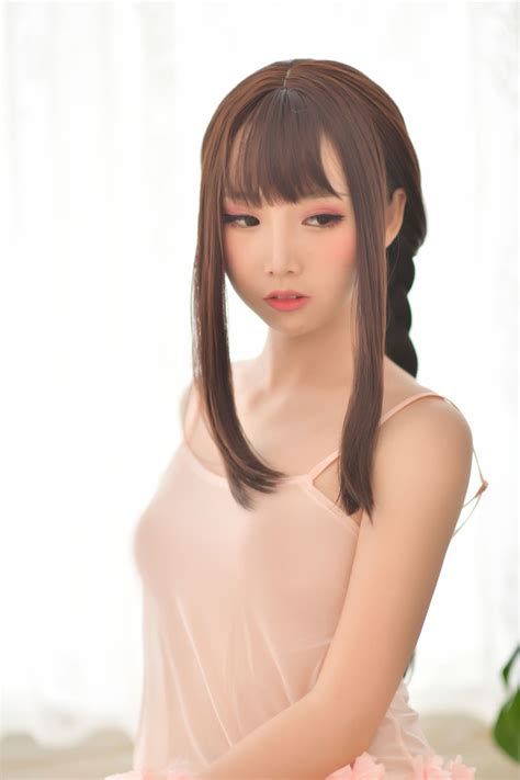 Coser面饼仙儿 NO 008 小女友 22P 377MB 玩偶猫