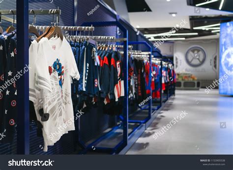 43 Marvel Clothing Shop Mall Images, Stock Photos & Vectors | Shutterstock