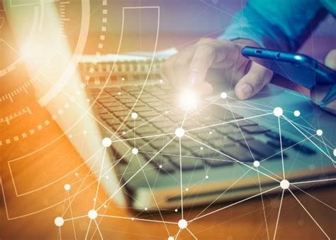 Bootcamp WEX anuncia 5 000 bolsas possibilidade de contratação OverBR