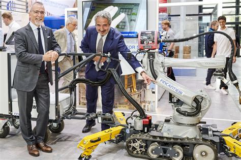 Mr4weld Debuts Mobile Robotic Welding For