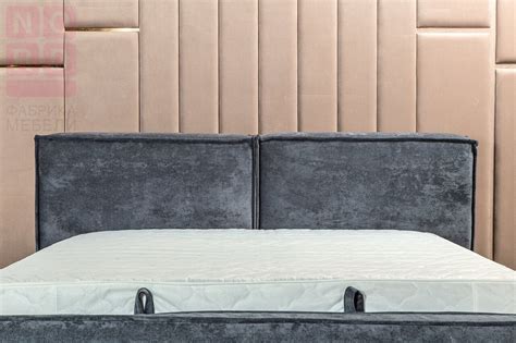 Кровать в стиле лофт модель Хилтон Loft 160 см серая