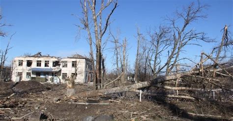 Як виглядає звільнена Макіївка на Луганщині ЗСУ все ближче до великих міст Новости Section