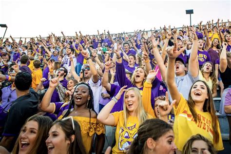 Lsu Announces They Will Cater To First 1000 Students At Game