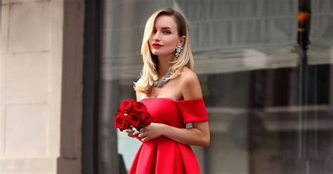 Ердөө 3 хан өнгийн хувцас таныг бүрэн илэрхийлж өгч чадна Тансаг бөгөөд “үнэтэй” харагдуулах