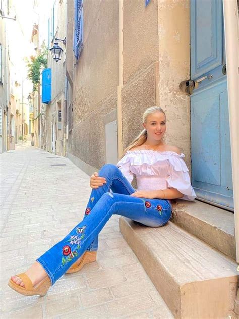 Maria Carolina De Bourbon Deux Siciles à Saint Tropez Noblesse And Royautés