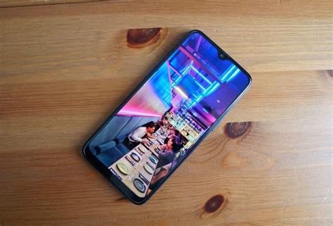 Smartphone Murah Dengan Desain Kece Paling Kekinian