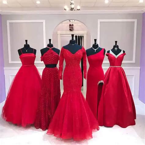 تعبیر خواب لباس قرمز دیگران برای زن متاهل و باردار و دختر مجرد و از