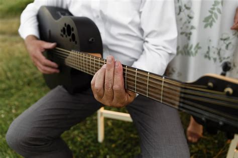 Riff How To Tune A 12 String Guitar The Complete Guide