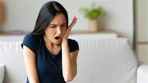 The Hidden Dangers Of Broken Or Cracked Teeth York Village Dental