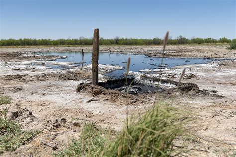 Thousands Of Abandoned Oil And Gas Wells Pollute The Texas Landscape