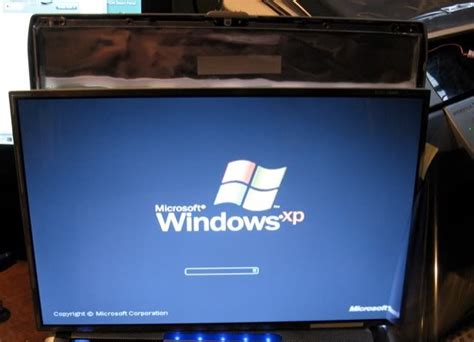 Fixin To Be Green Laptop LCD Screen Repair